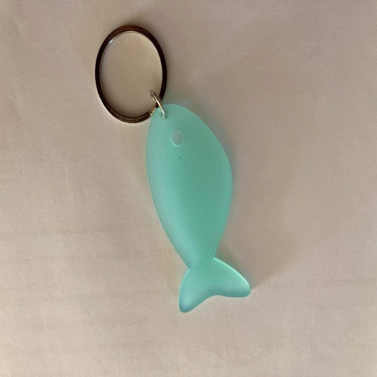Plexiglass key chain shaped fish - LOLOELEN
